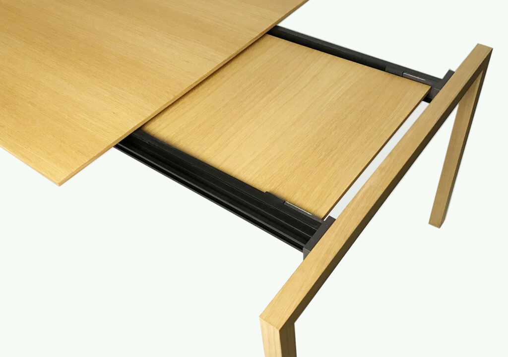 Table / 195 NAAN – Cassina | Takuya Fujita